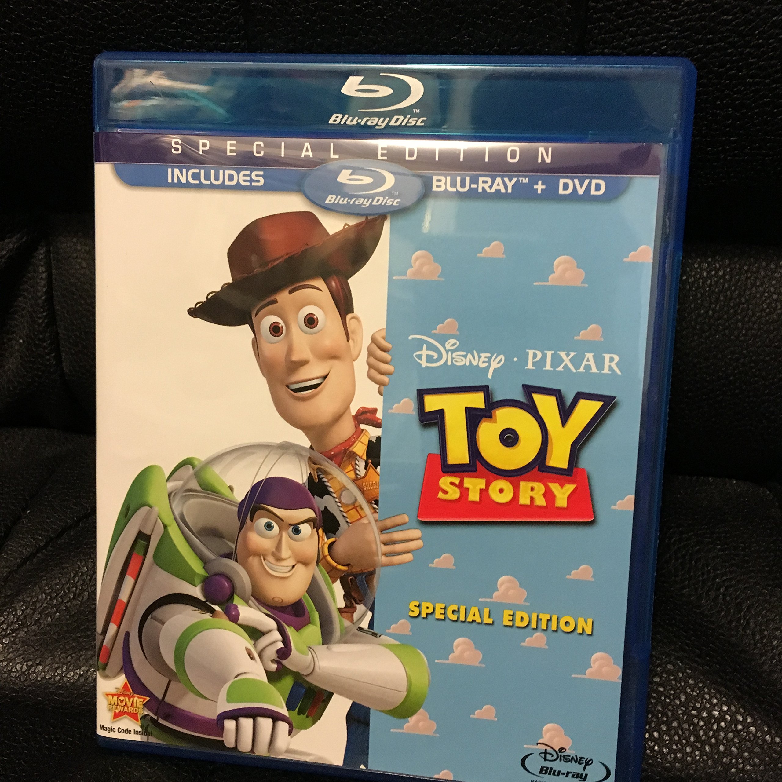Toy Story (Two-Disc Special Edition Blu-ray/DVD Combo in Blu-ray ...